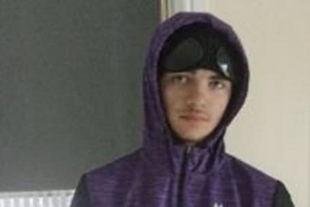 Police say 'call 999' if you see missing teen 'last seen wearing a hat ...
