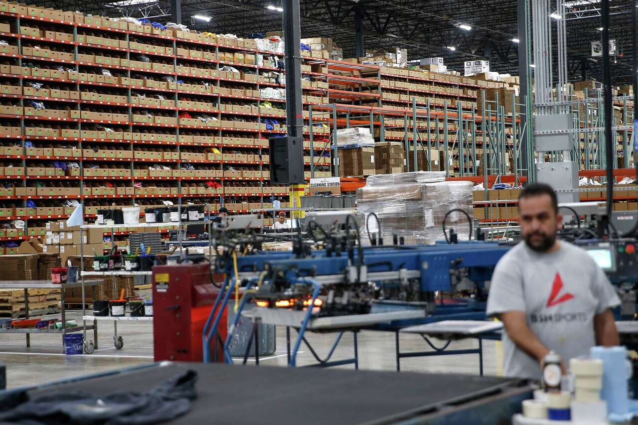 New D-FW accelerator aims to bolster manufacturers amid reshoring ...
