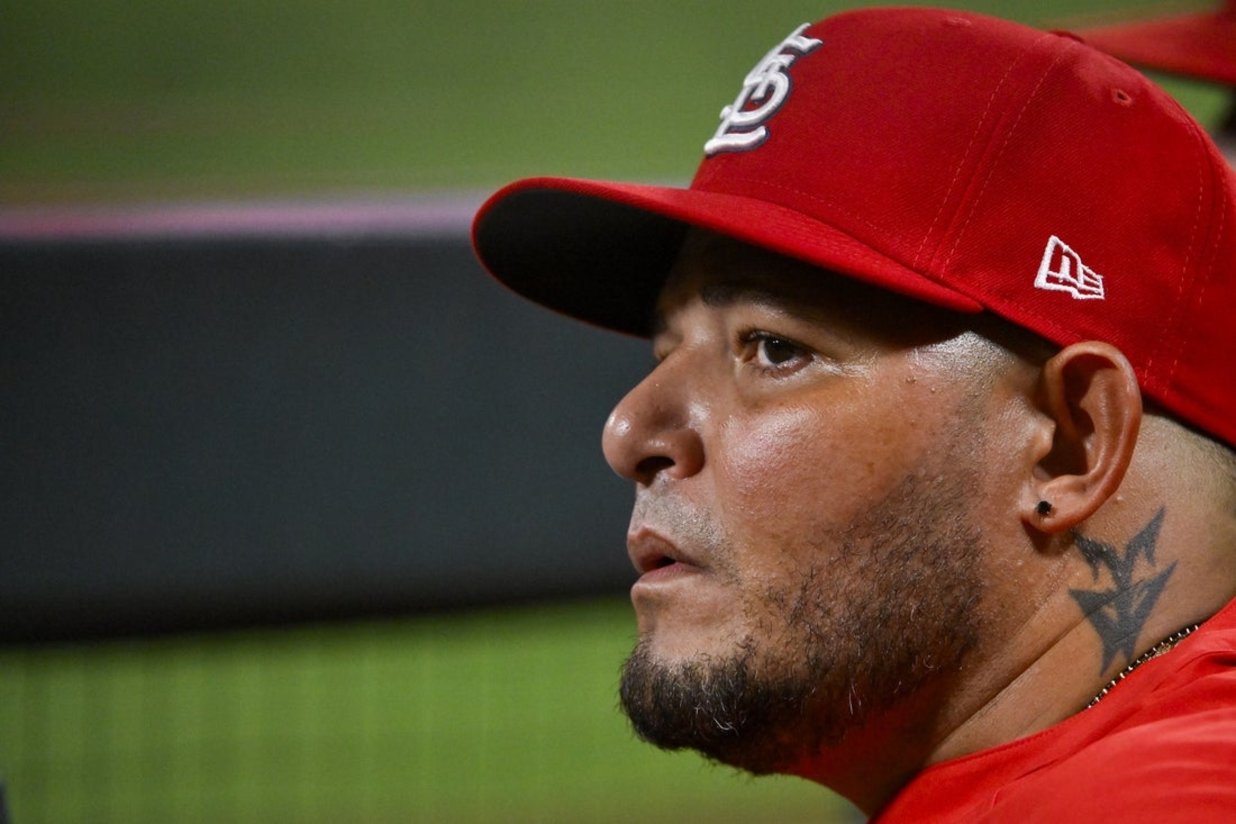 Plane headed to transport Yadier Molina crashes