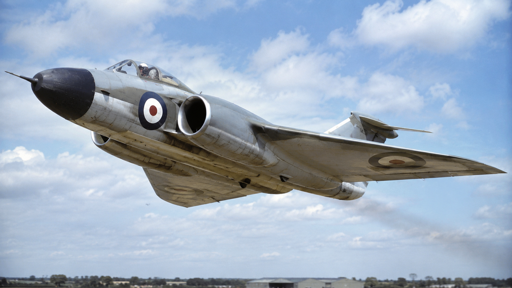 The Gloster Javelin - Britain’s giant night fighter took years to get right