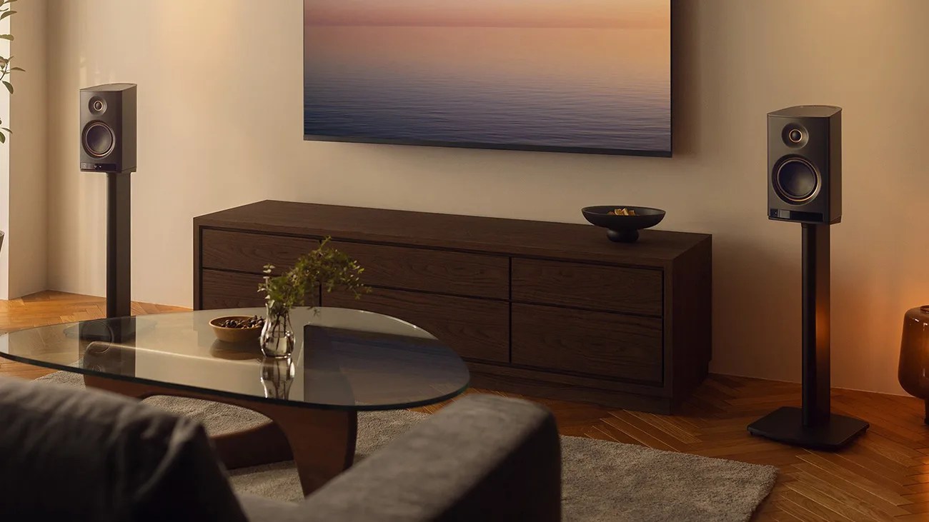 A Japanese hi-fi great’s new bookshelf speakers are designed for modern ...