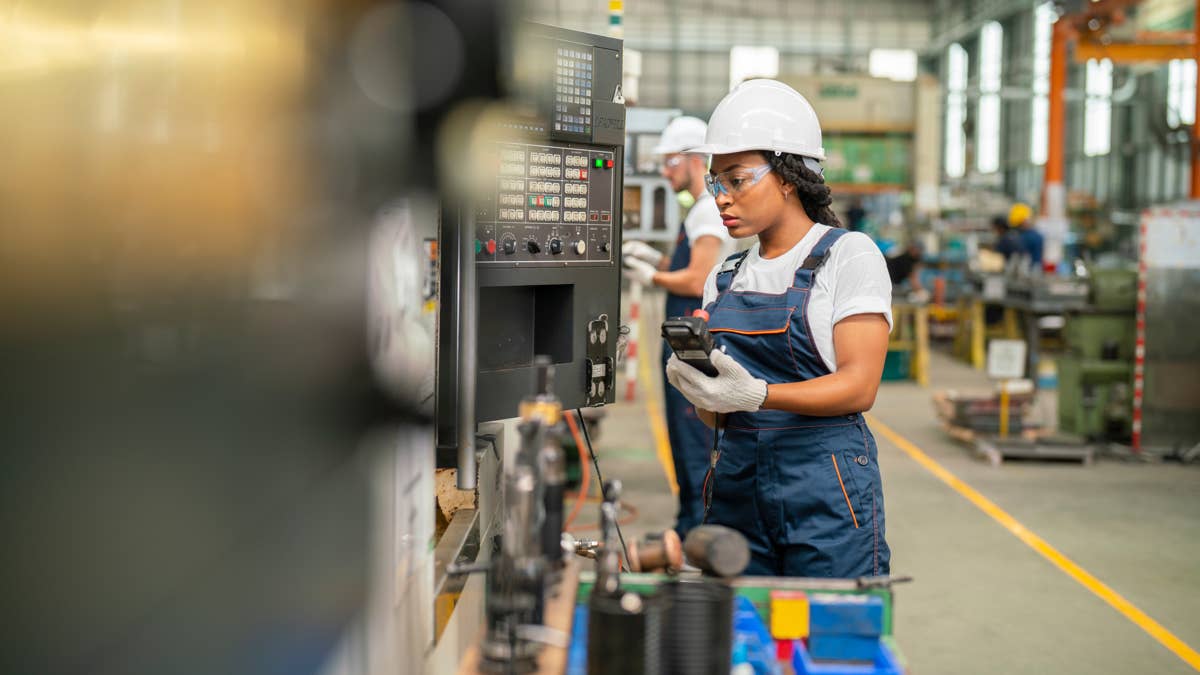 Economist sends troubling message on economy after strong May jobs report