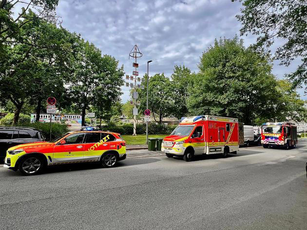 Mitten auf dem Schulhof: Rettungshubschrauber landet in Lüdenscheid