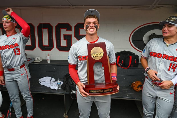 Georgia stuns Mississippi State in extra innings and heads to the ...