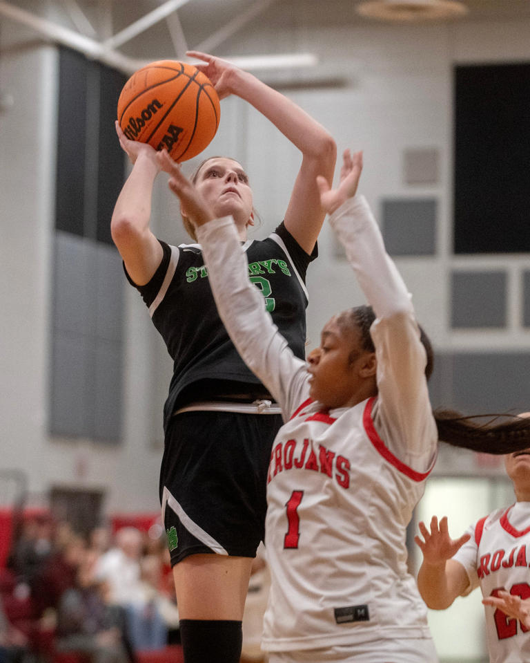 Vote for the Martin Dentistry best girls' basketball performance of 2025-26