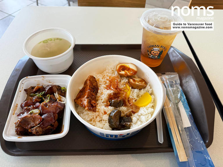 New Richmond Taiwanese bento stall quietly opens by popular Burnaby ...