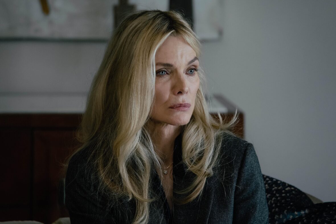 It was love at first sight for Michelle Pfeiffer and this co-star: So ...