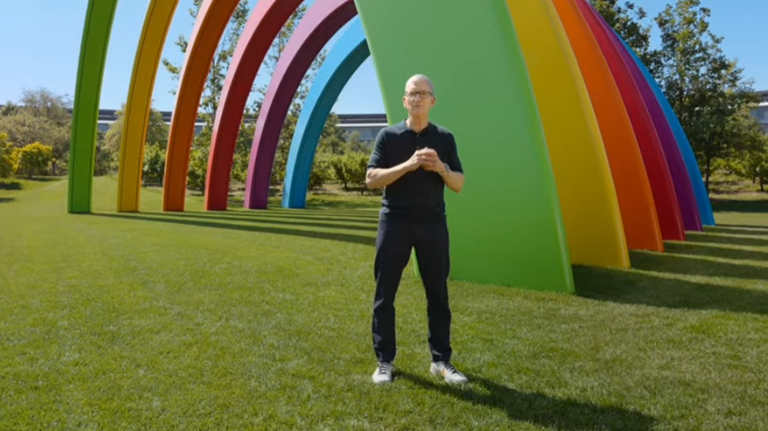 Apple event – live: AI-powered Siri unveiled at Tim Cook’s final WWDC