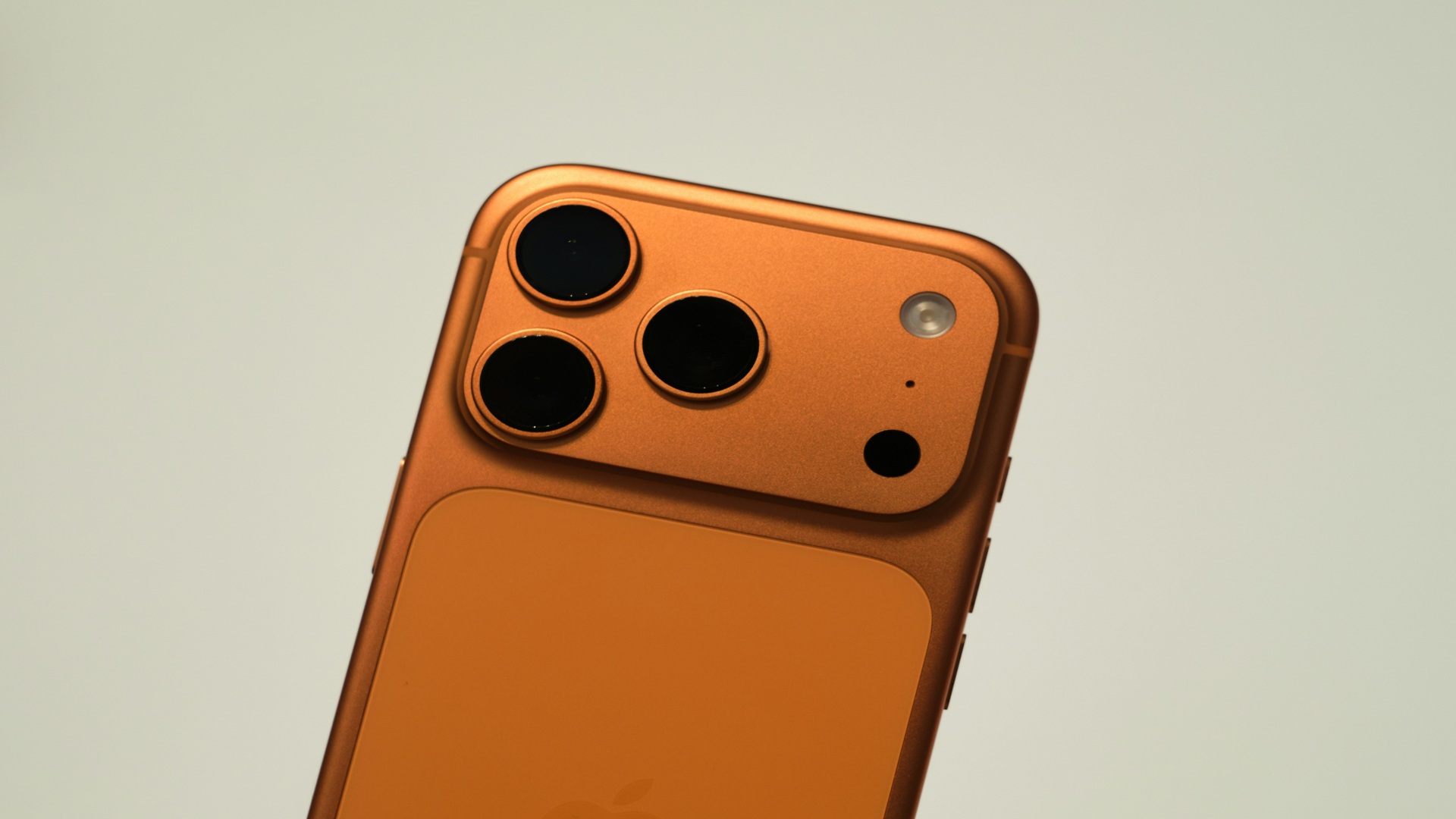 Is Apple delaying the base iPhone 18 just to save its new ultra-premium ...