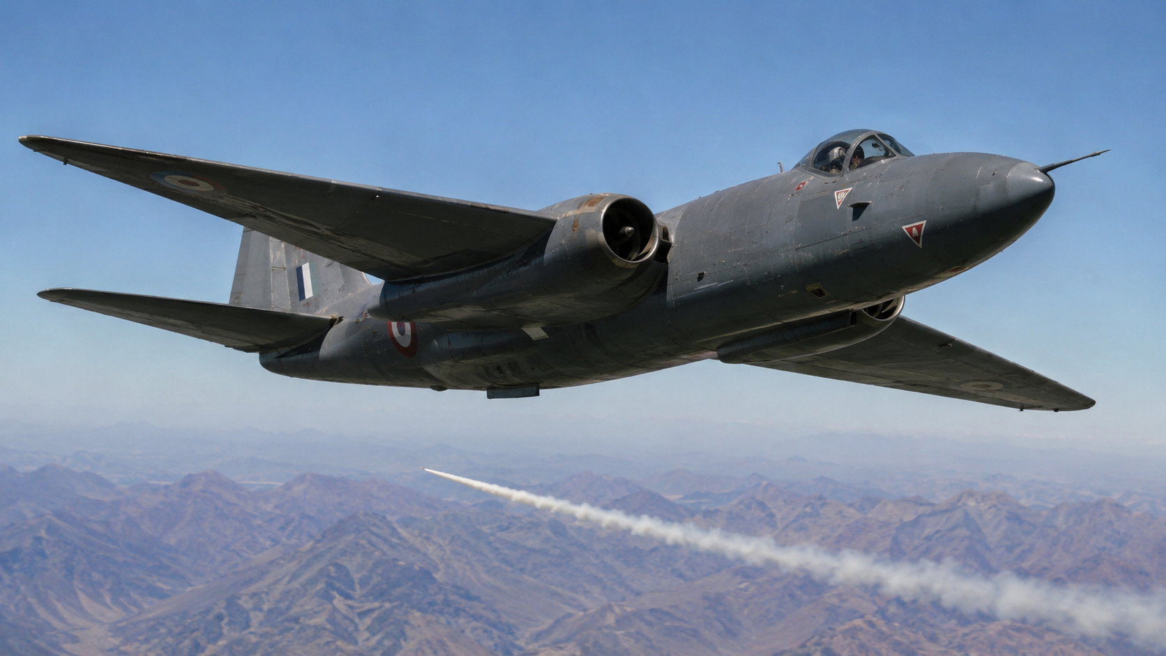 The English Electric Canberra - The spy jet commanders still wanted in ...