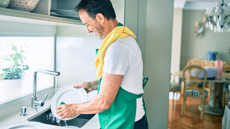 5 mistakes to avoid when hand-washing your dishes