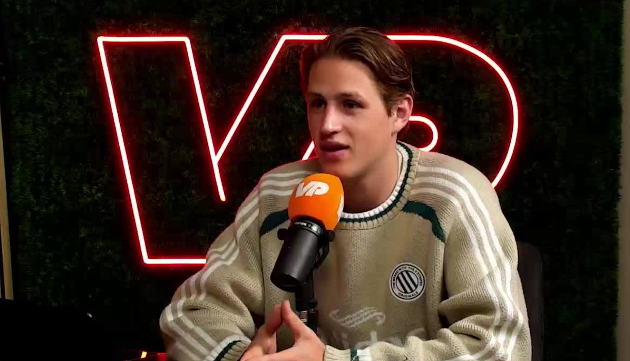 Ontslag van Persie komt 'niet uit lucht vallen': 'Dan hoef je dat niet ...