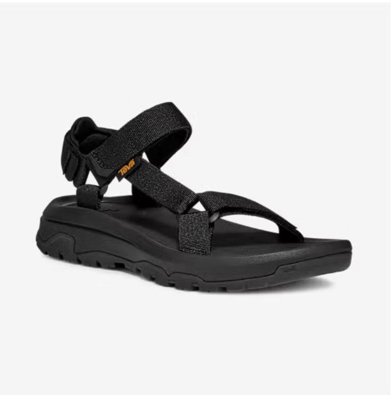 8 comfortable sandals you can walk all day in