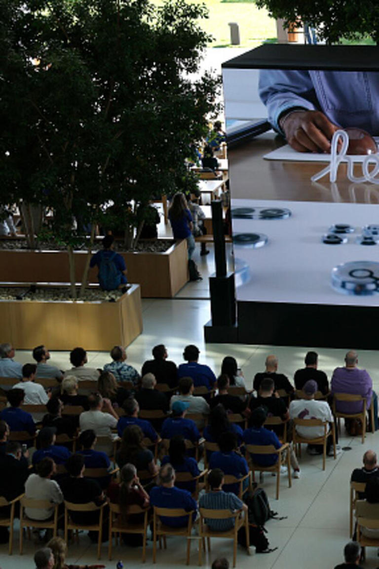 ¿Por qué Tim Cook fue el protagonista del WWDC 26 y no John Ternus, el ...