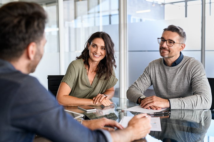 Joint bank accounts: pros and cons for unmarried couples