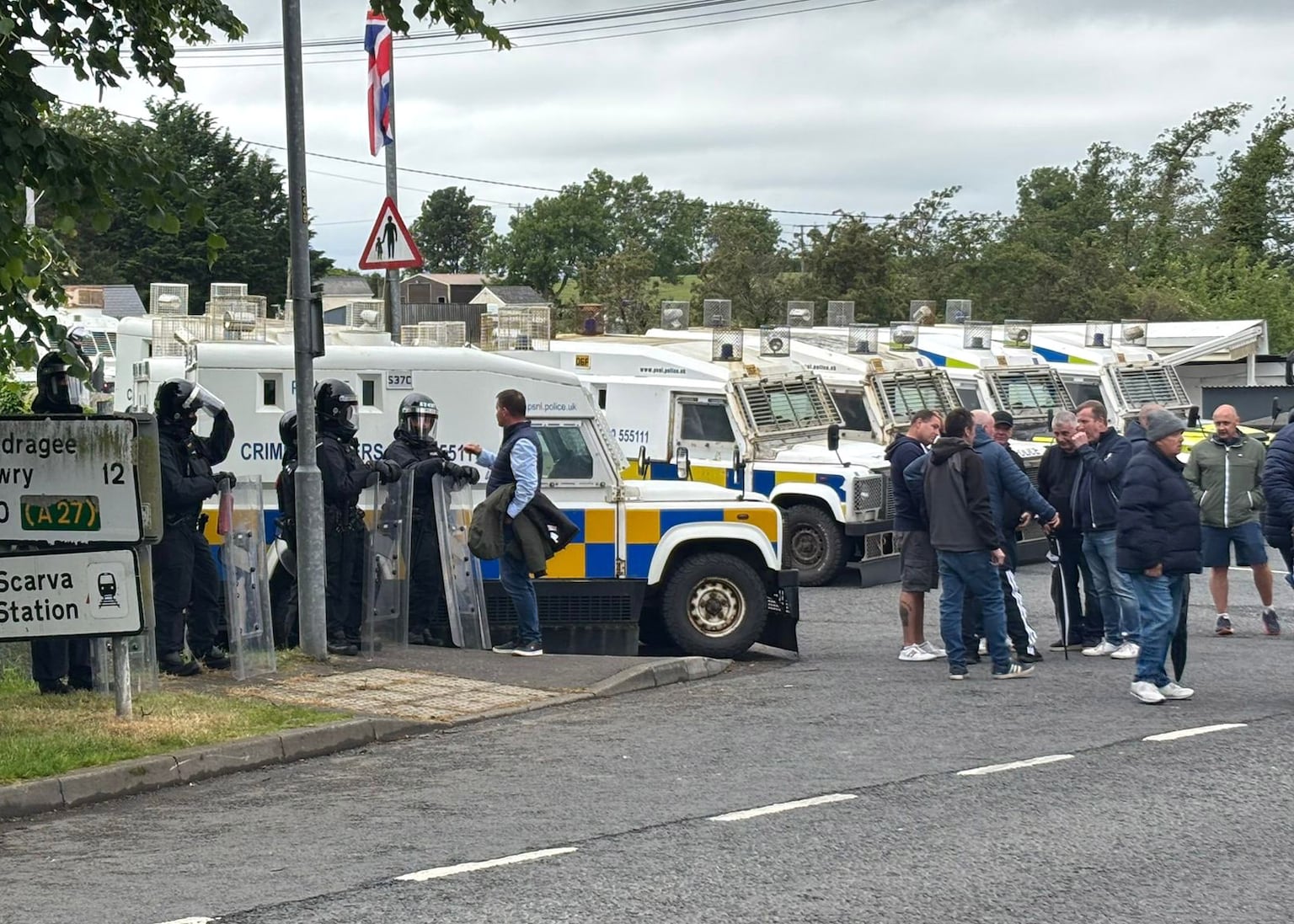 'Bloodbath' averted at Scarva protest, says DUP MP