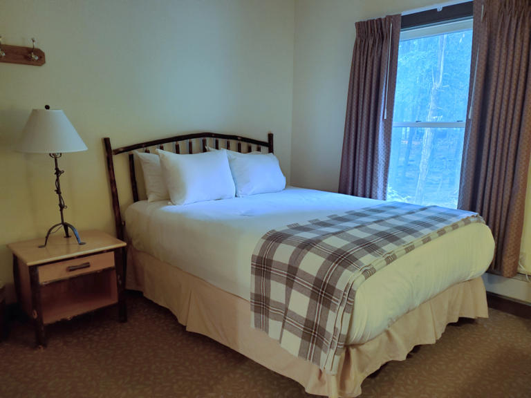 National Park Inn: Mount Rainier's only year round historic lodge
