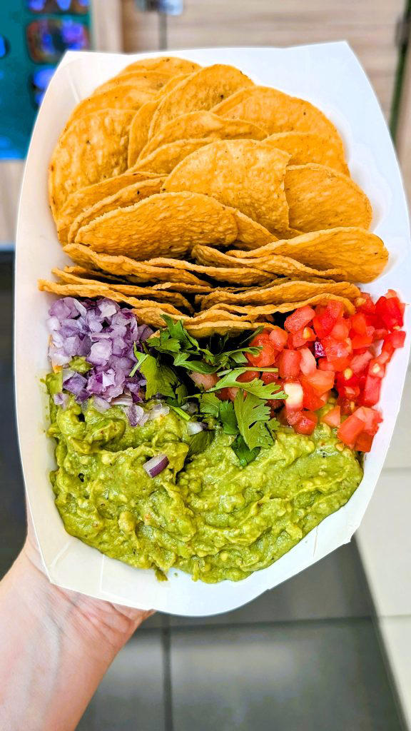 Avocado’s food: Two kiosks at Cherry Hill Mall serving fresh, healthy food