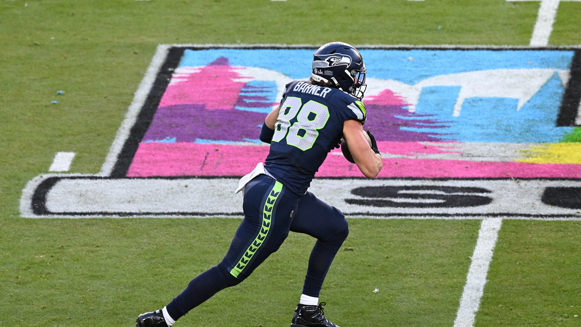 Seahawks TE AJ Barner expects to be ready for camp after two offseason ...