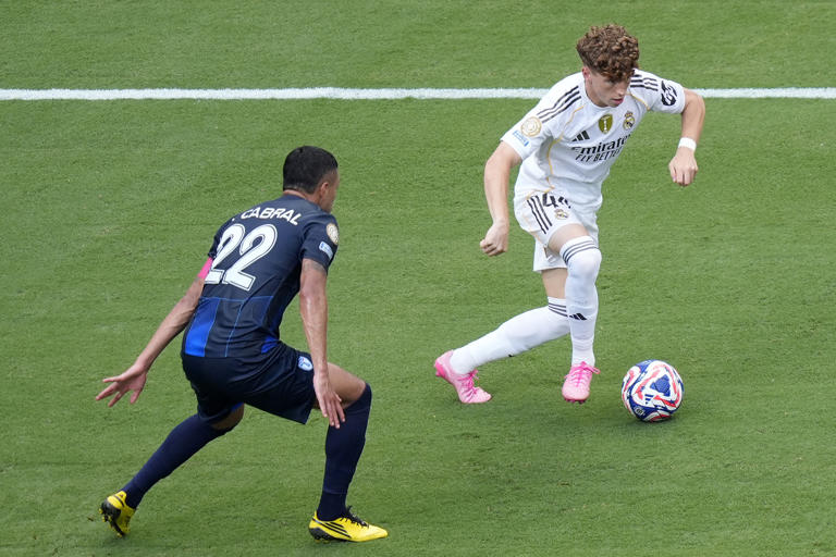 Report: Newcastle United eyeing Spaniard as Anthony Gordon replacement