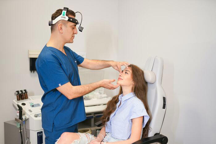 20 cosmetic procedures frequently criticized by surgeons