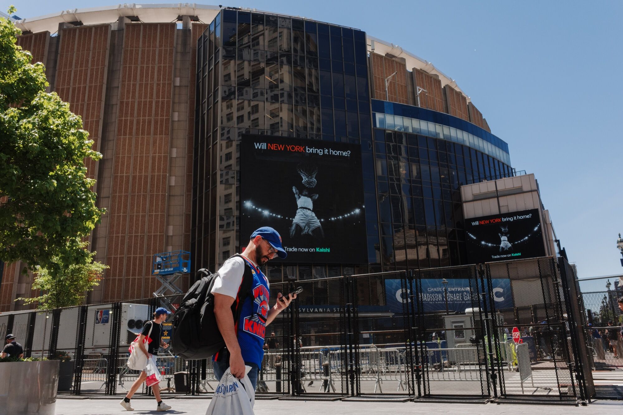 Knicks fans spending thousands on tickets can’t buy hometown win