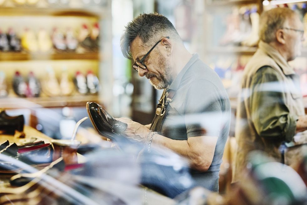 Major high street fashion brand could shut 400 stores in major retail ...