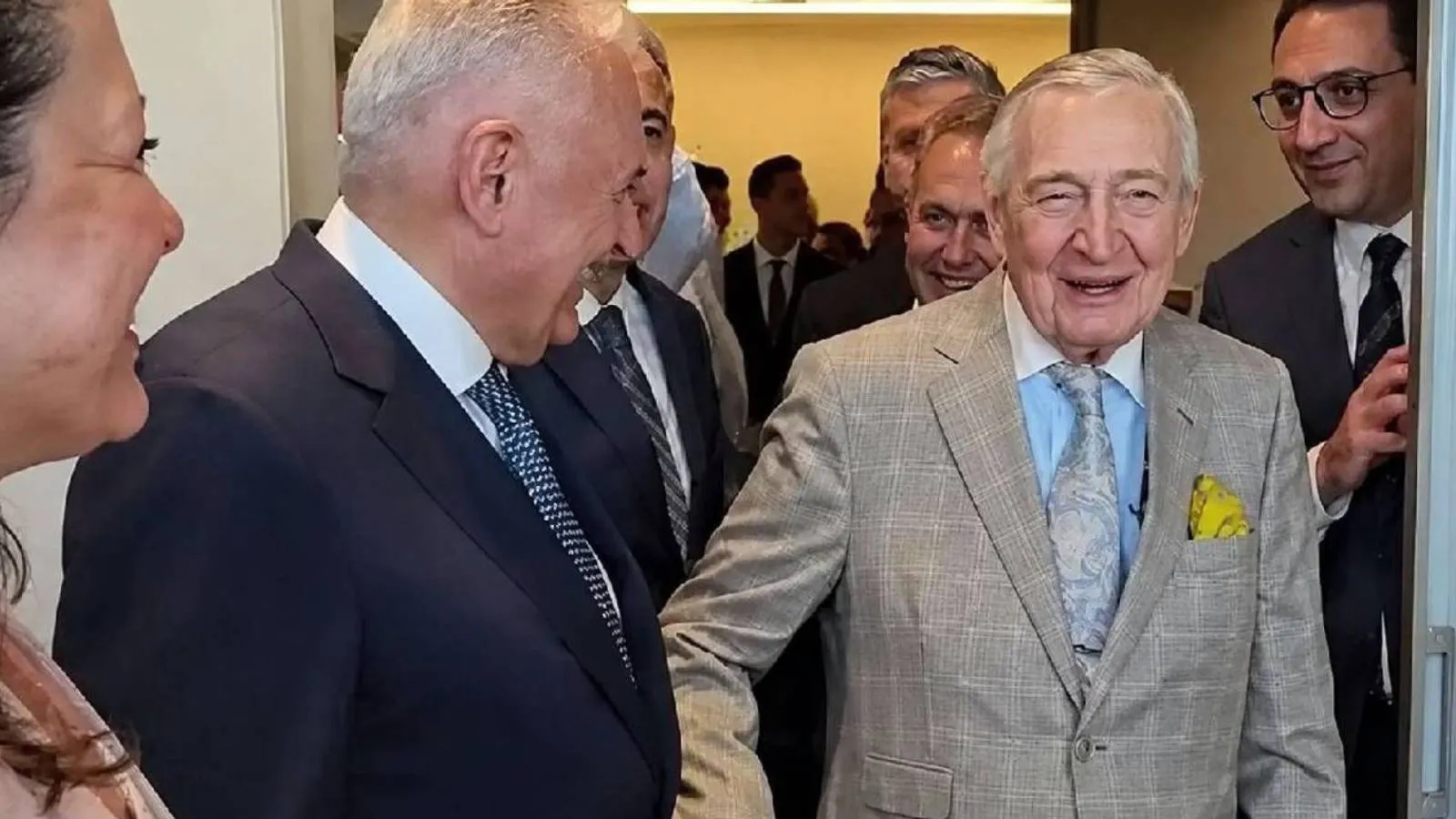 Rahmi Koç’un Kürt kadın fıkrasına gülen Binali Yıldırım'dan ilk ...