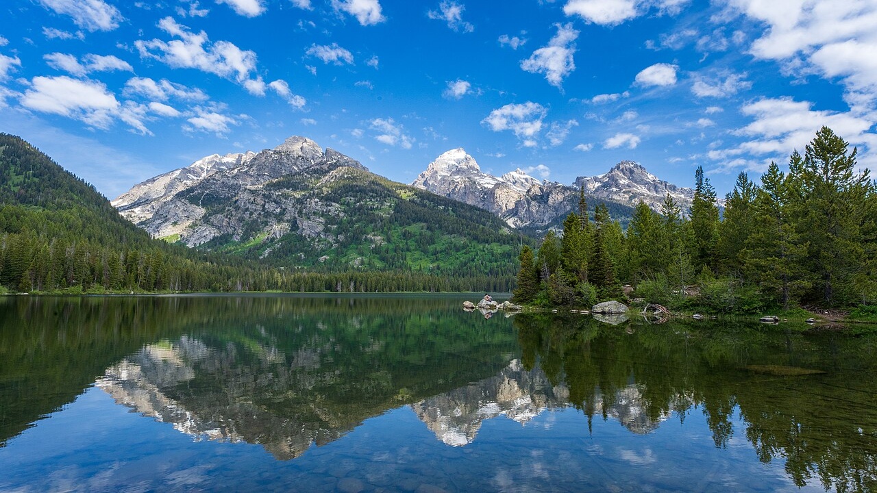 Sagebrush, aspens, a glacier lake, and the Tetons: Wyoming’s easiest ...