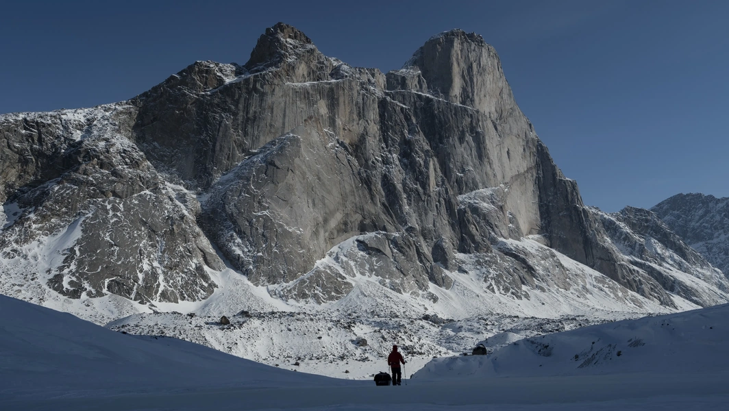 10 extreme cliffs and precipices around the world