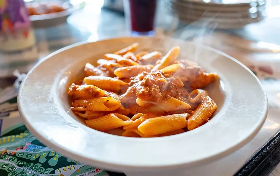 Italian pasta salad and protein-packed lunches lead summer trends