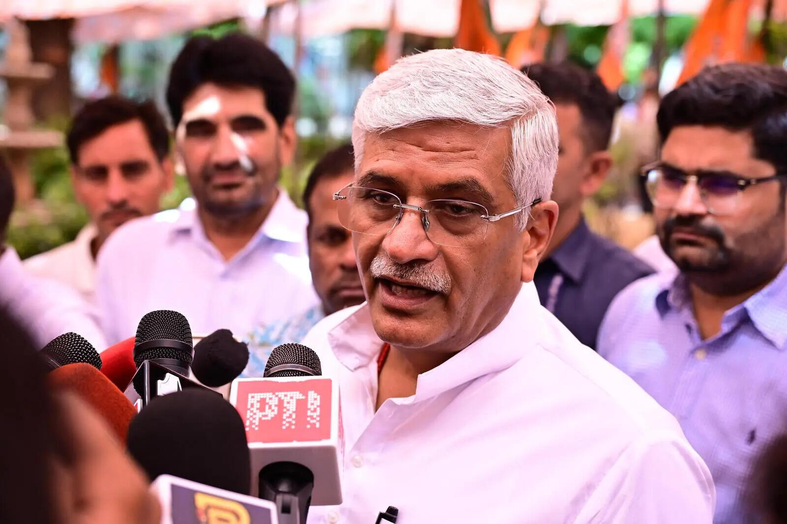 'Fear does not run in my blood': Shekhawat hits back at Gehlot