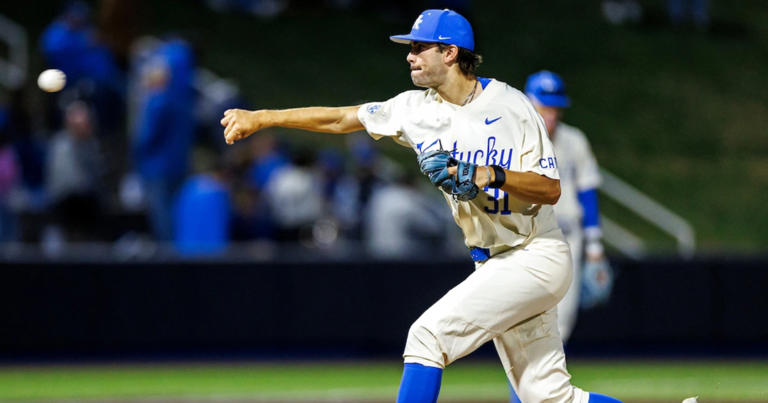 Kentucky relief pitcher Oliver Boone enters transfer portal