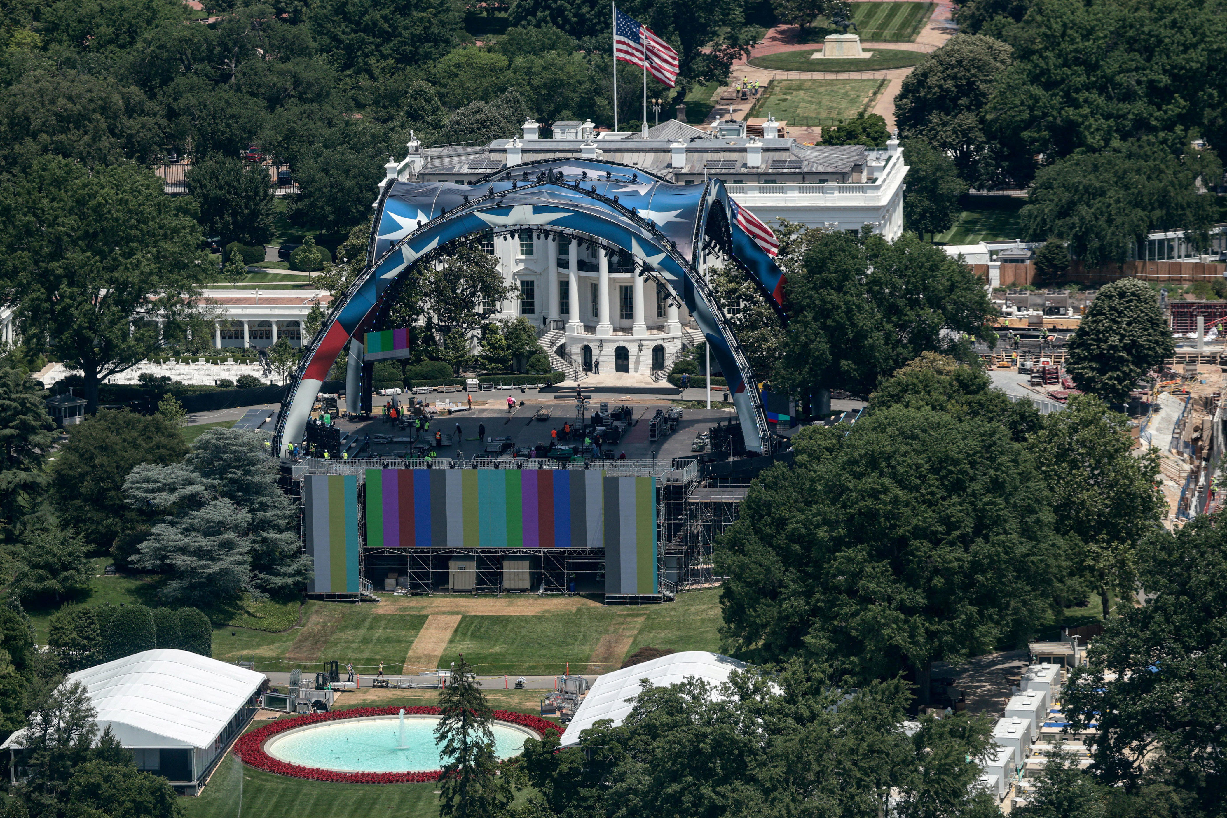 Can you still buy UFC 250 watch party tickets near the White House?
