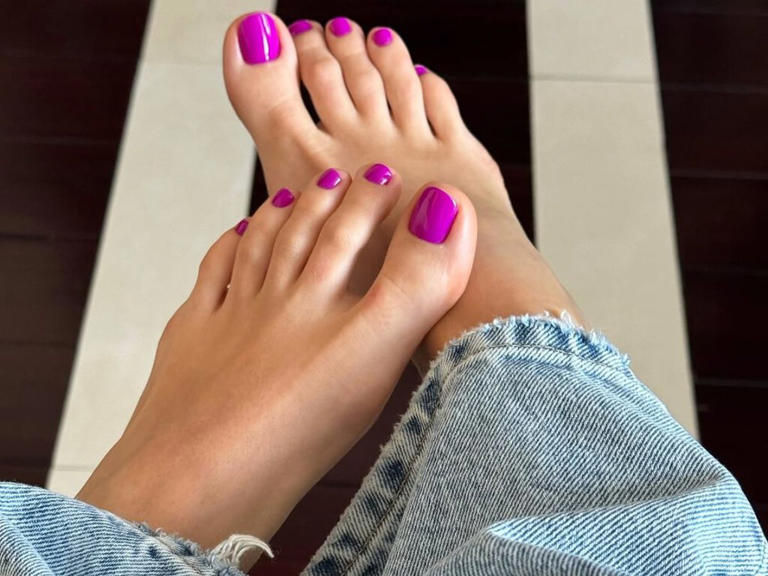 Los siete colores de uñas para los pies que más se llevarán en verano 2026