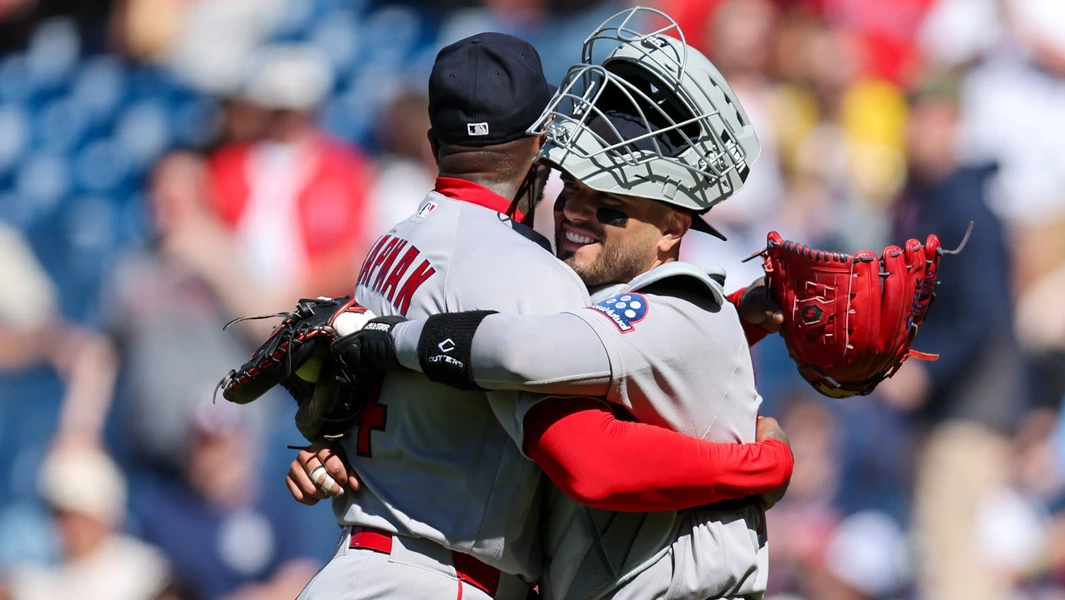Mariners eye Chapman as Red Sox weigh trade deadline sale