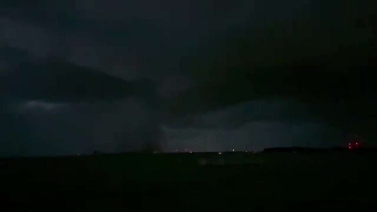 US: Tornado spotted south of Minot during night storm