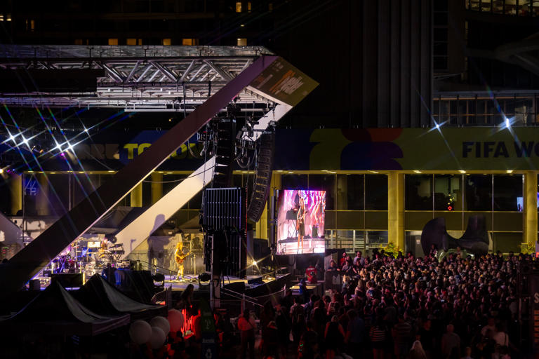 Feist, Broken Social Scene and Alessia Cara at Nathan Phillips Square ...