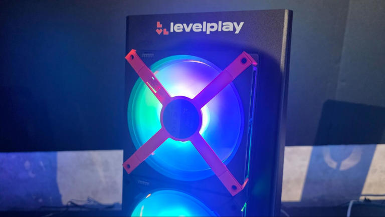 Levelplay shows off magnetically attached fans that are reversible ...