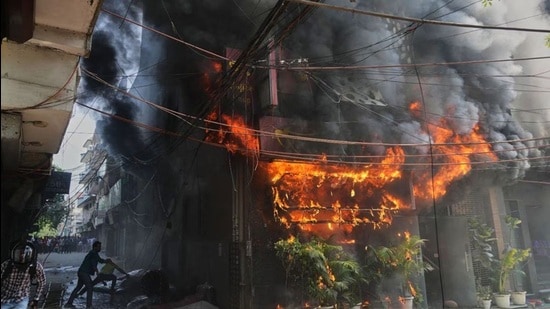 Hauz Rani fire: MCD probe finds illegal B&B inspected twice before ...