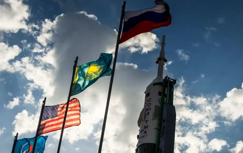 Russia loses first Rassvet satellite months after launch