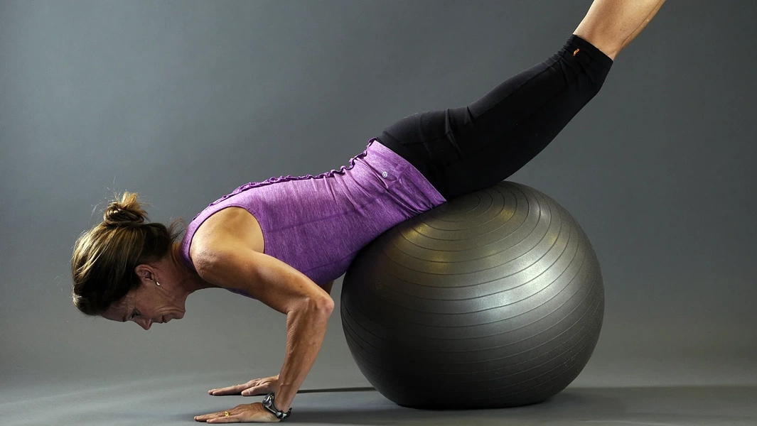 15 effective glute exercises for strength and stability