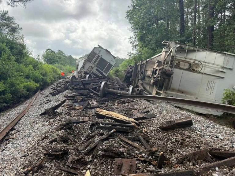Freight train derails in Harrison County