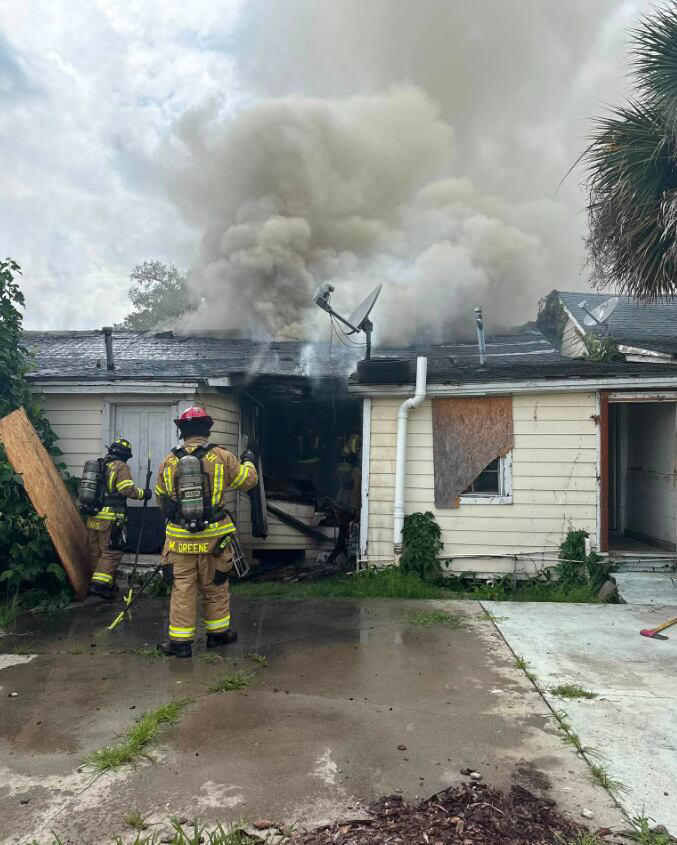 Crews respond to house fire in Savannah
