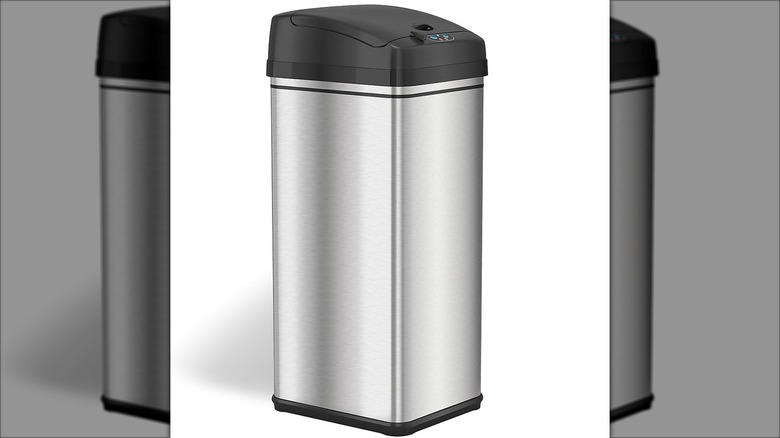 9 kitchen garbage cans that keep out flies and smells for good