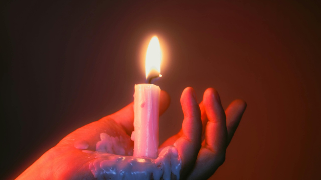 The human eye can spot a single candle flame from about 1.6 miles away