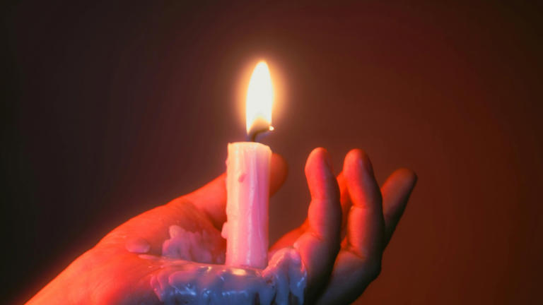 The human eye can spot a single candle flame from about 1.6 miles away