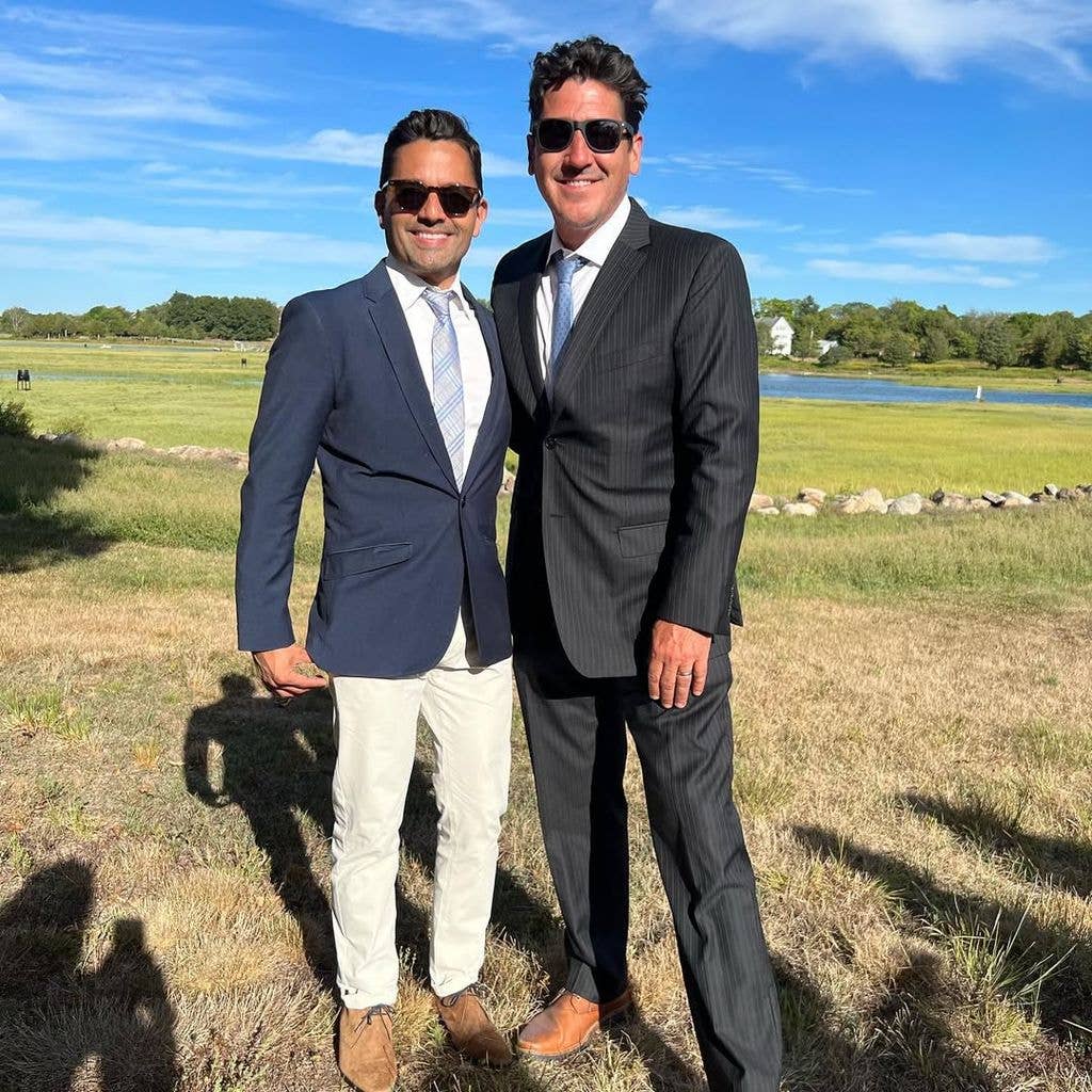 NKOTB star Jonathan Knight's '90s actor husband who starred on Sweet ...