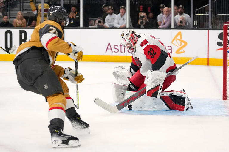 Brind'Amour not disclosing goaltender decision for Game 4 of Stanley ...
