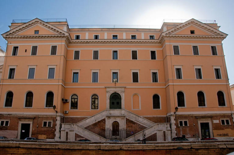 These Italian teenagers stayed overnight at their school. They found ...